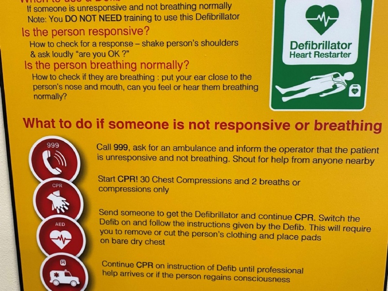 Deeping St James C.P. School - Defibrillator Arrives in School!